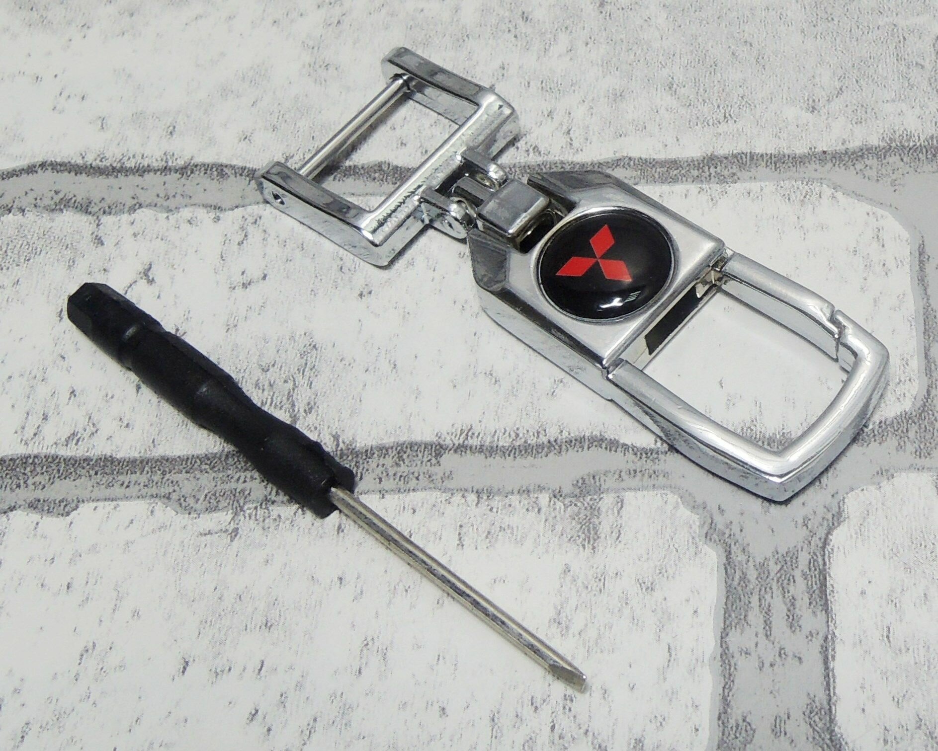 Брелок-карабин