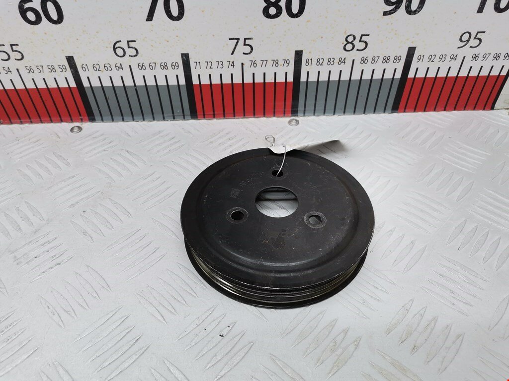 Шкив водяного насоса (помпы) Opel Astra G 90531737 арт. 523836