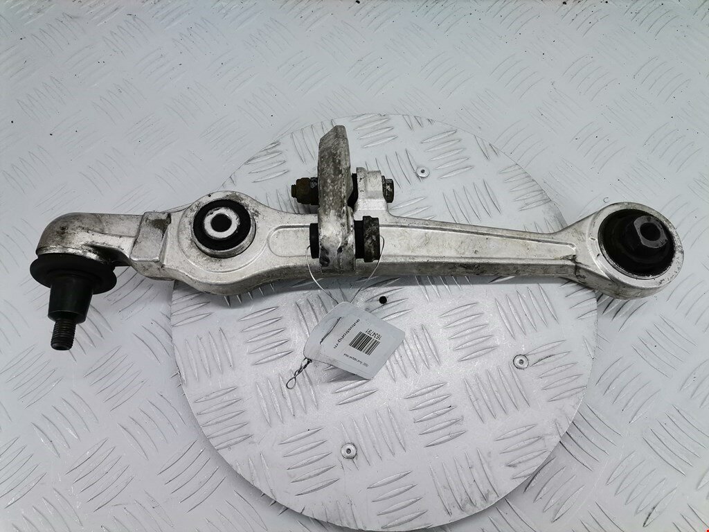 Рычаг передний левый Volkswagen Passat 5 4D0407151P арт. 1634791