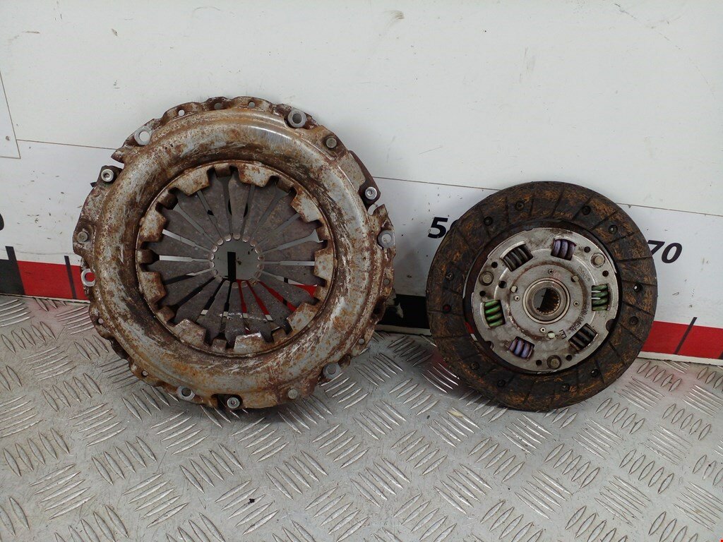 Маховик (демпфер сцепления) Renault Megane 1 8200008007 арт. 1605028
