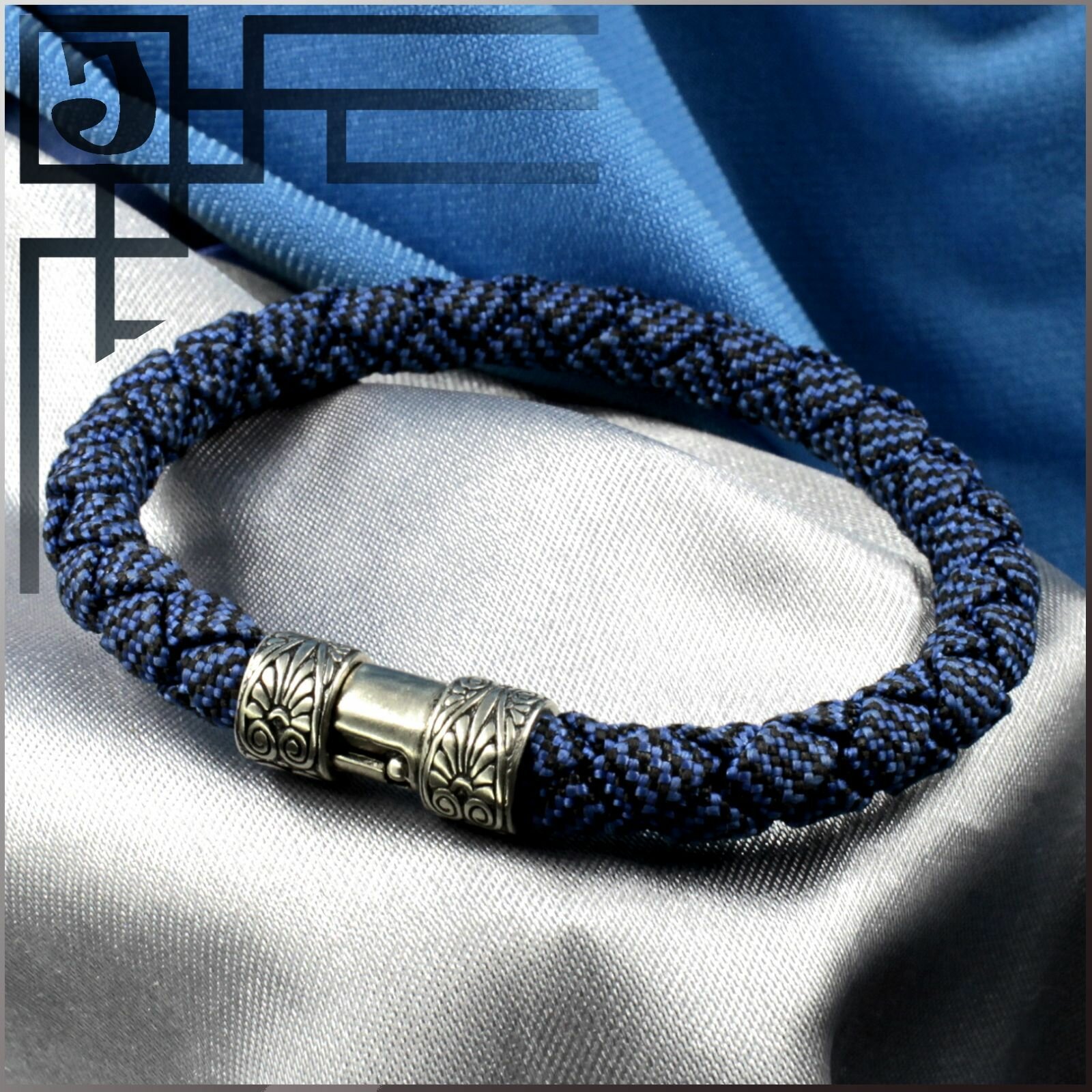 Плетеный браслет