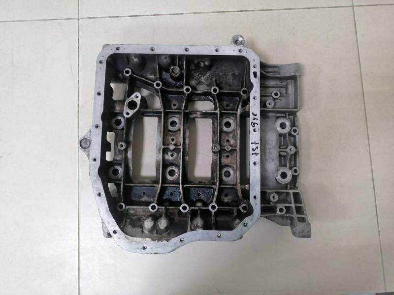 Поддон масляный двигателя Renault Espace 1996-2000 кат.номер: 7700599433