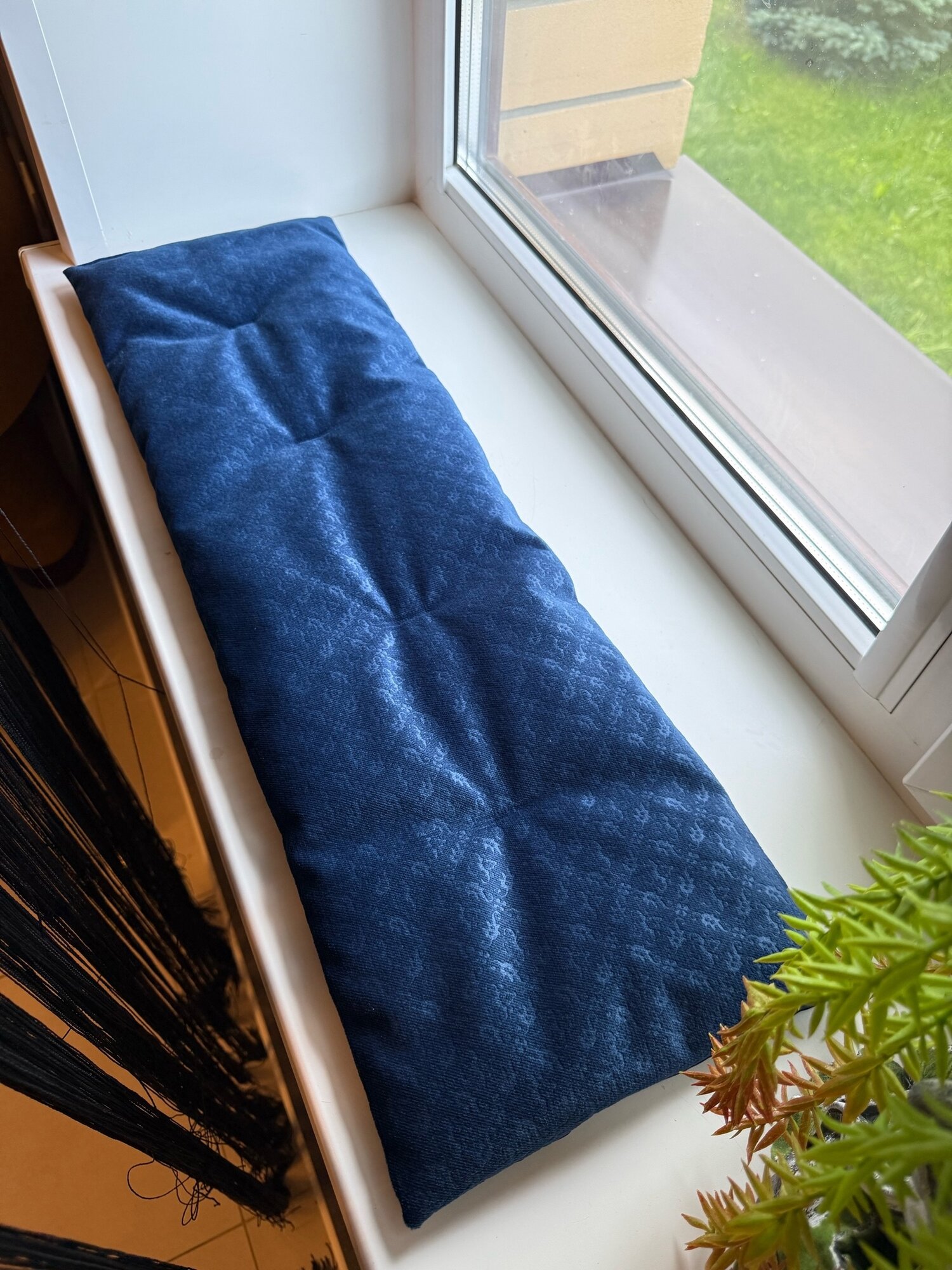 Лежанка 24*78 для кошек на узкий подоконник. антискользящая.