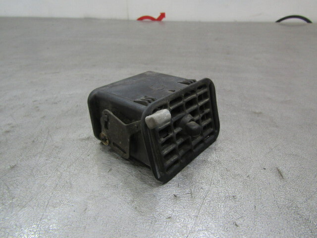 Дефлектор воздушный панели приборов Scania P, G, R