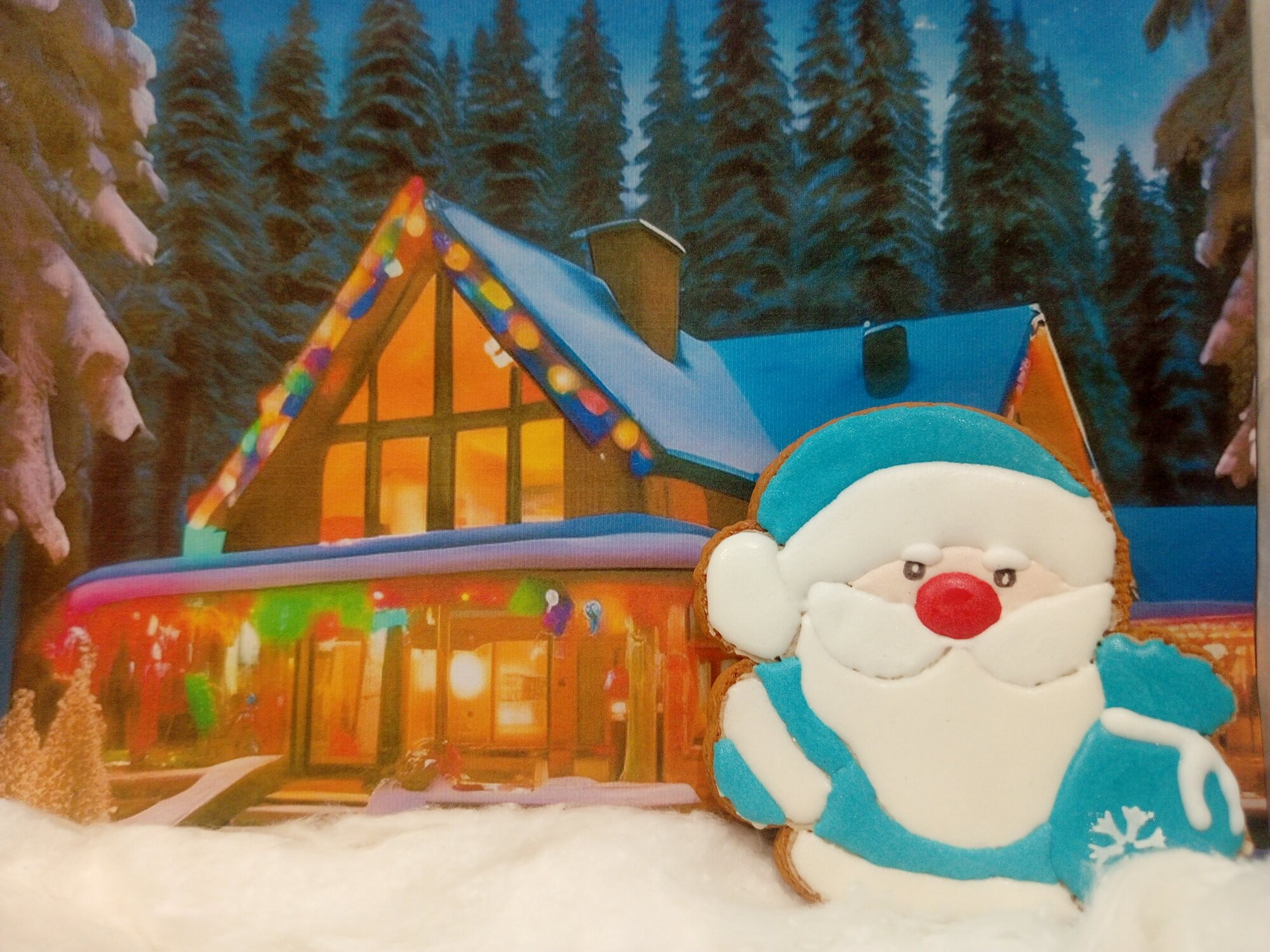 Пряники "Праздничные" "Дед Мороз" 2 штуки Медово-имбирный пряник, покрытый белковой цветной глазурью