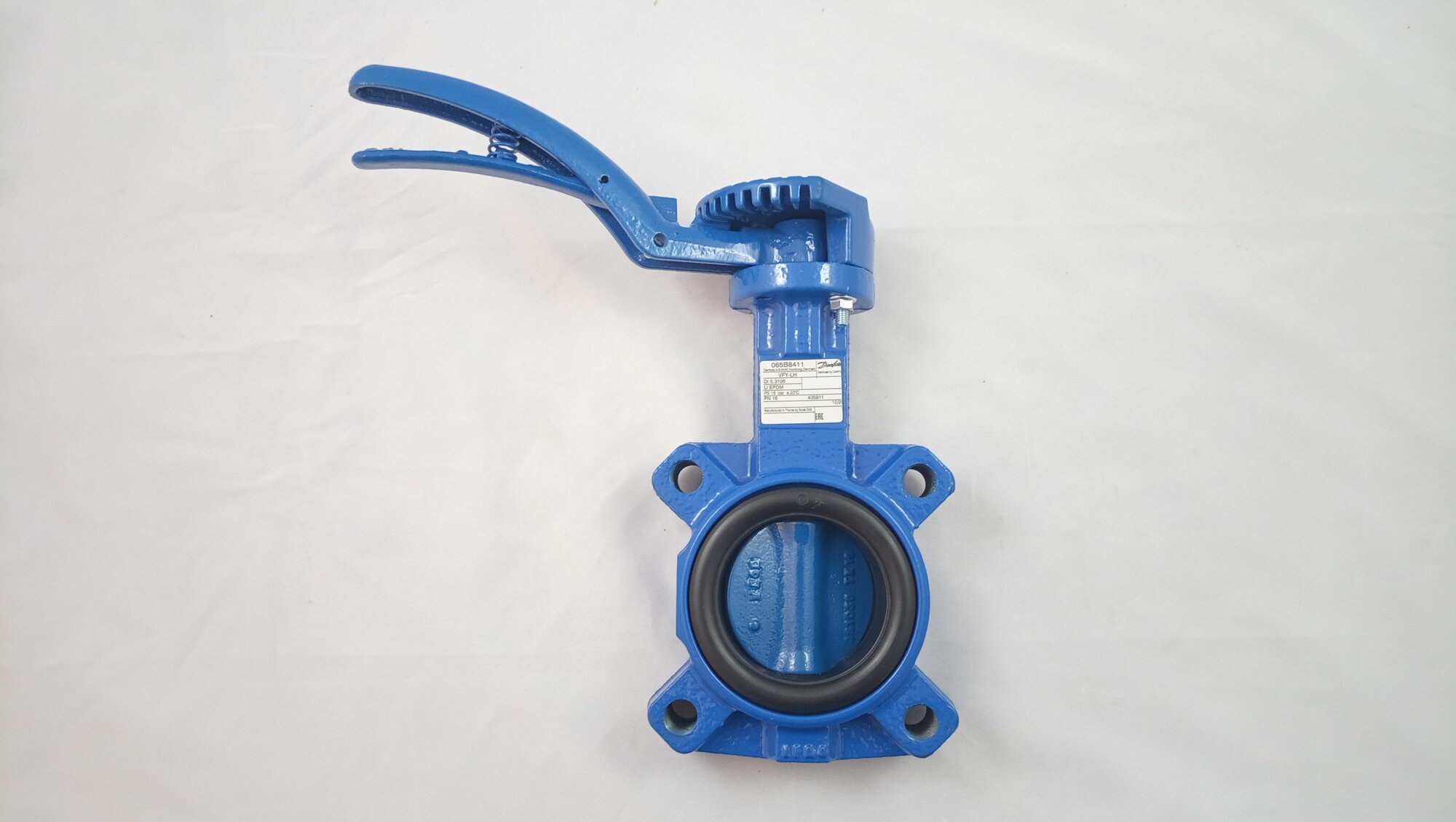 Danfoss 065B8411 - VFY-LH затвор дисковый DN65 PN16 корп. GG25 с резьб. проуш; Диск- GGG40 с эпокс; упл. EPDM; С рукояткой Использовать ответные фланцы по ГОСТ 33259-2015 исполнение В, тип 11