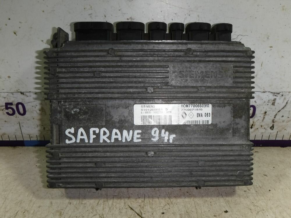 Блок управления двигателем Renault Safrane