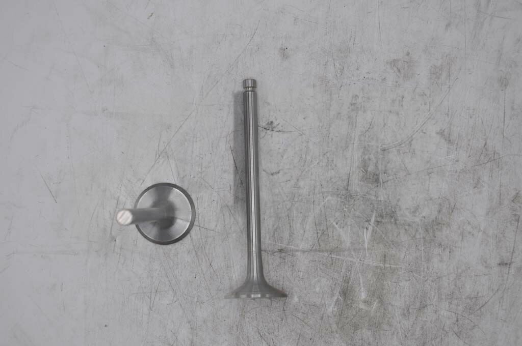 Клапан выпускной XINCHAI 495/498/4D30G31/4D32G31