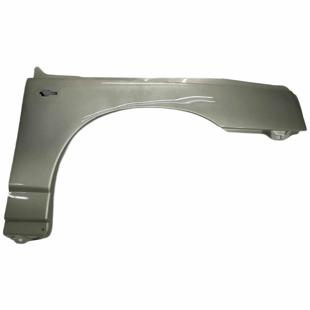 Крыло пластиковое правое 2110 2111 2112 окрашенное в цвет "талая вода 206"