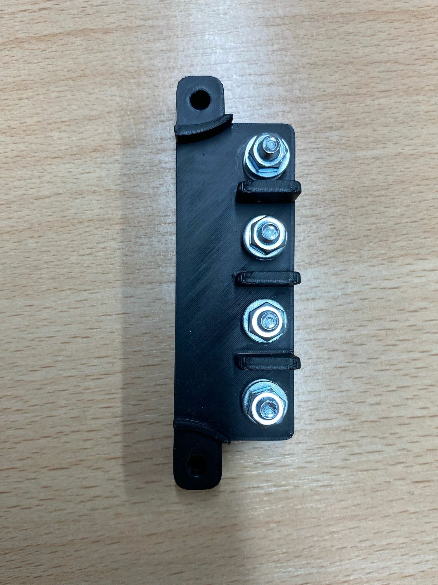 Колодка клеммная, 87мм. х 25мм, 4 контакта HUTER - 6142243