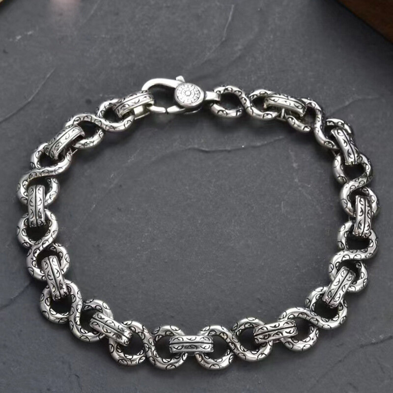 Плетеный браслет