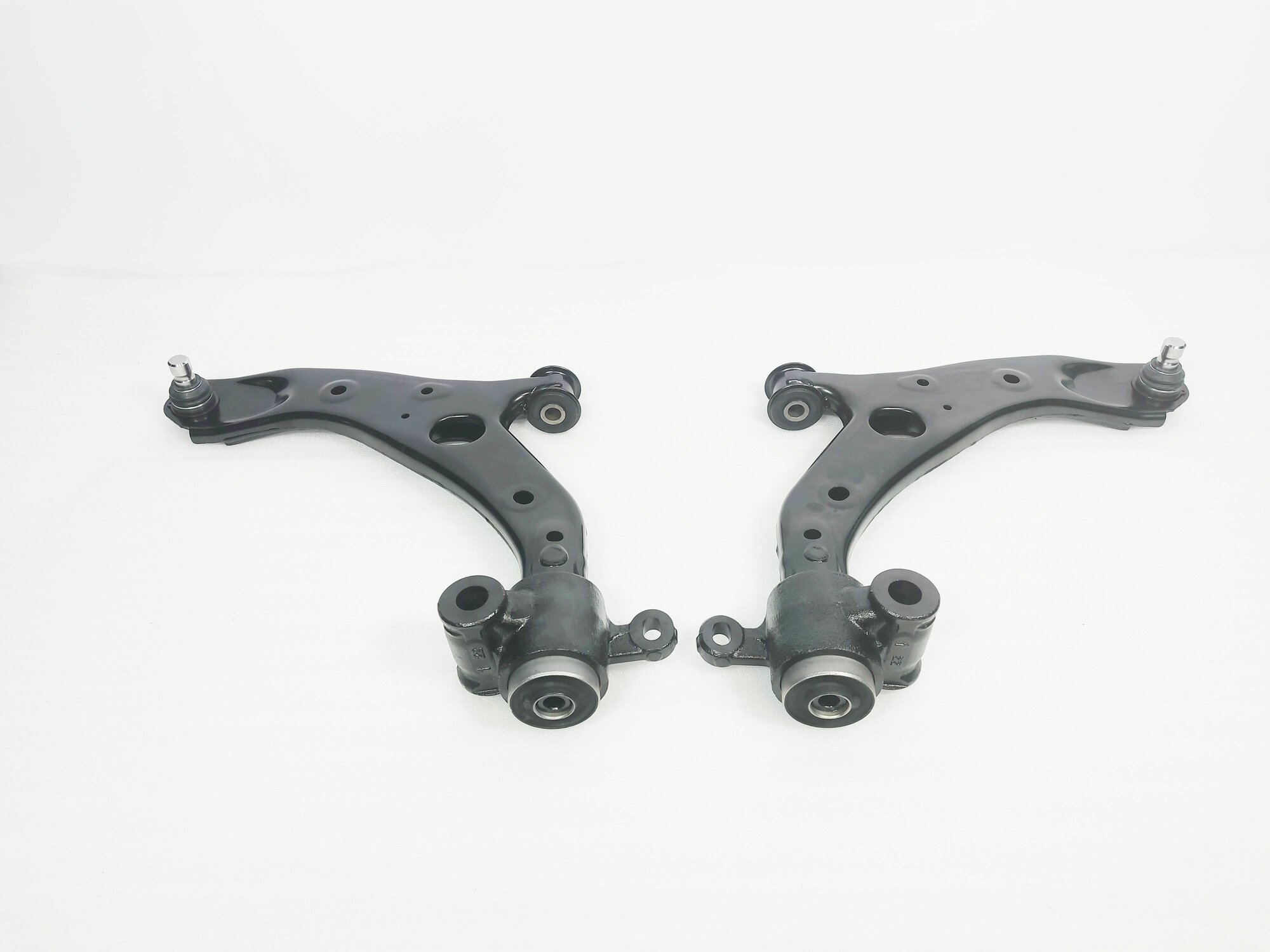Рычаги передние комплект Mazda CX-5 KE KF 6 GJ GL 2012-2024