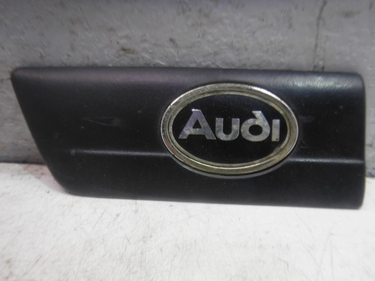 Молдинг переднего левого крыла Audi 100 C4 (1990—1994) 4A0853971