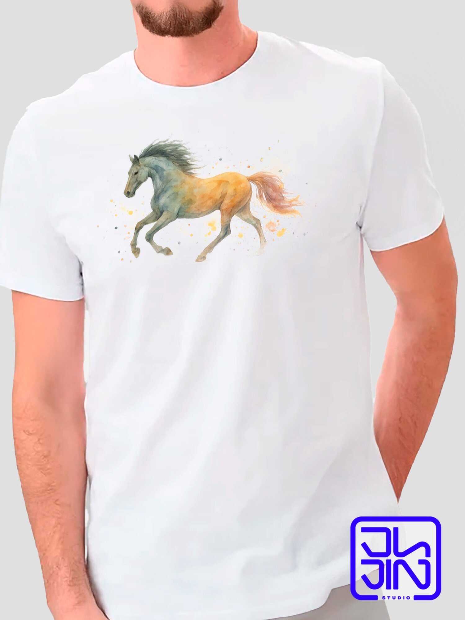 Футболка классическая мужская с авторским принтом Выразительная пестрая лошадь на фоне оранжевой природы, креативное изображение, белый хлопковый трикотаж с прикольным рисунком на груди