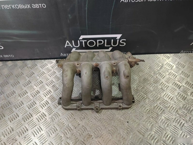 Впускной коллектор