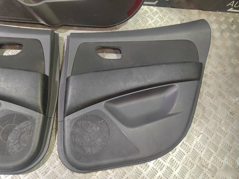 Дверные карты Hyundai Elantra 2005-2011 (1.6) Б/У с пробегом Арт. 82320-2H000 — фото 1