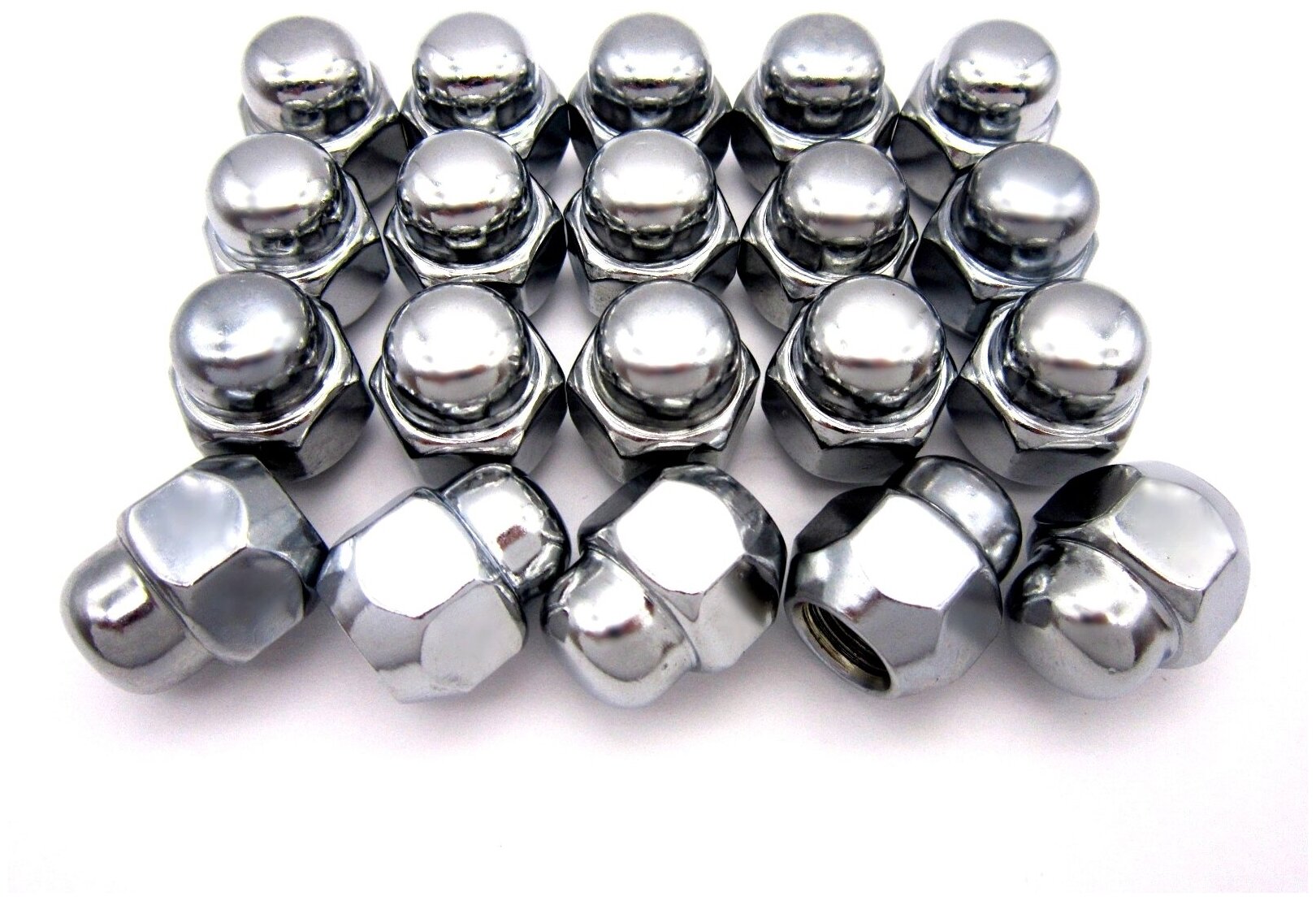 Гайки колесные М12Х1,25 под ключ 21 мм высота 27 мм конус закрытые 20 шт.