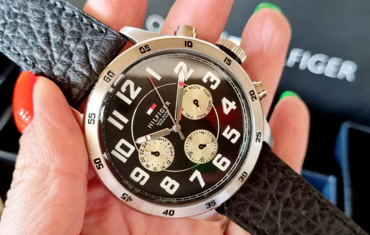 Наручные часы