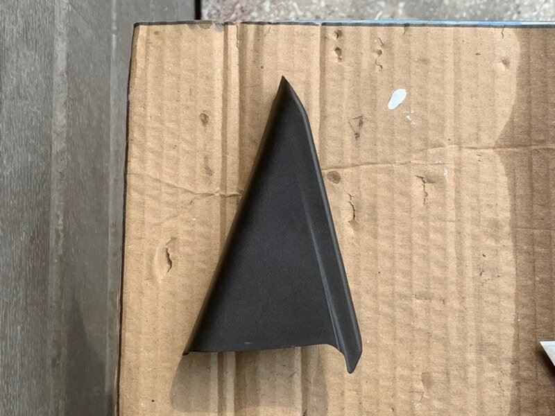 Накладка двери Hyundai i30 хетчбэк G4FA 2007 задн. прав. (б/у) 83920-2L000