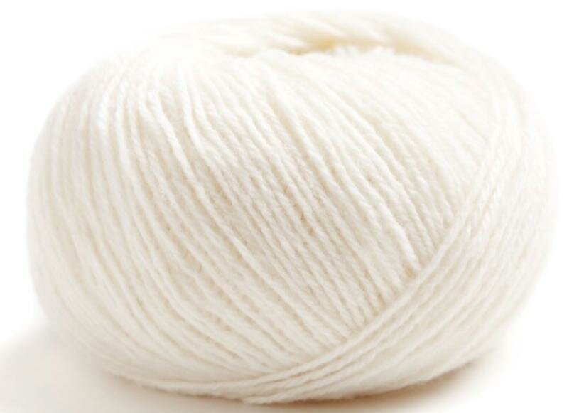 Como /Комо/ пряжа Lamana (100% шерсть мериноса сверхлегкая), 25г/120м (00, natur (натуральный), молочный)