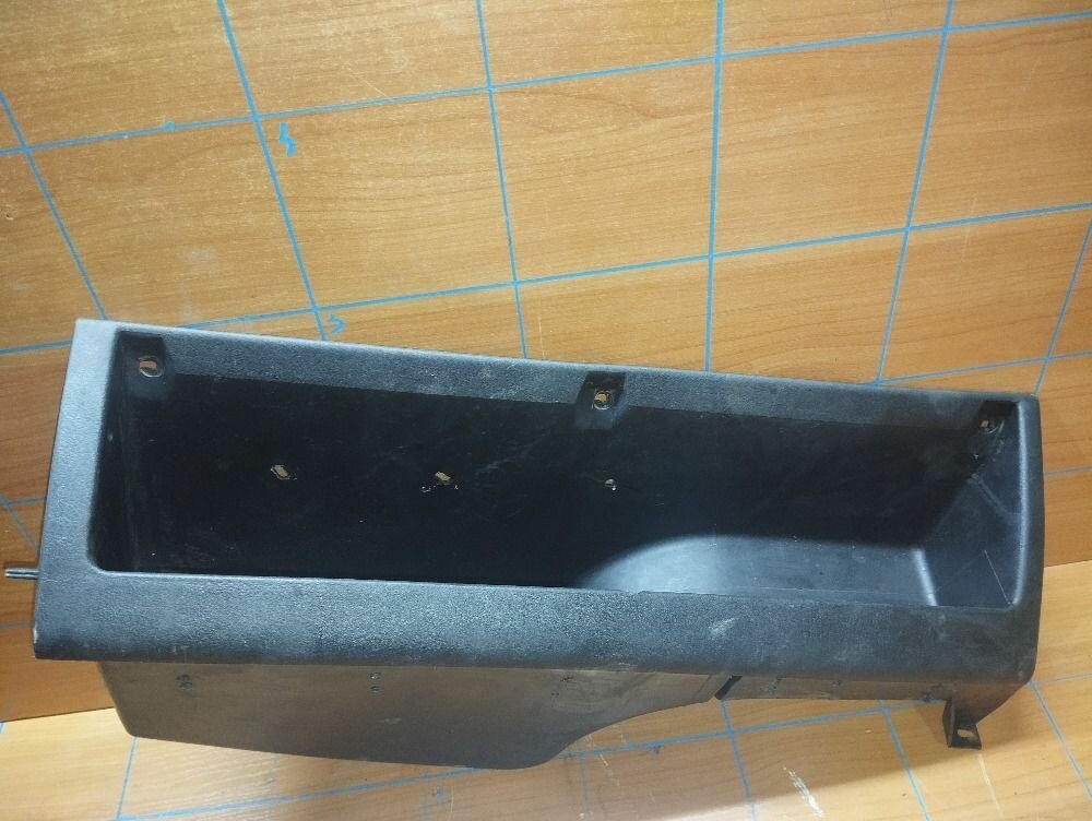 Бардачок Фольксваген Пассат Б3 Б/У с пробегом