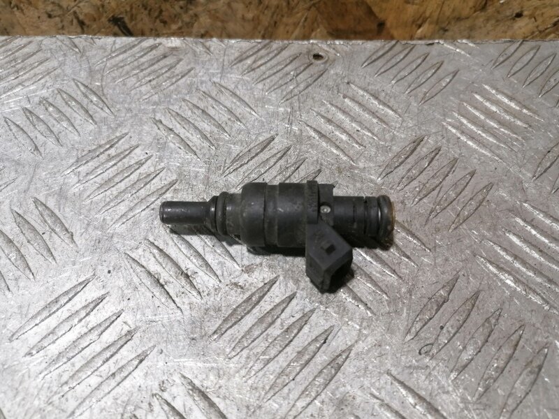 Форсунка двигателя BMW 3 1998-2005 13531427240