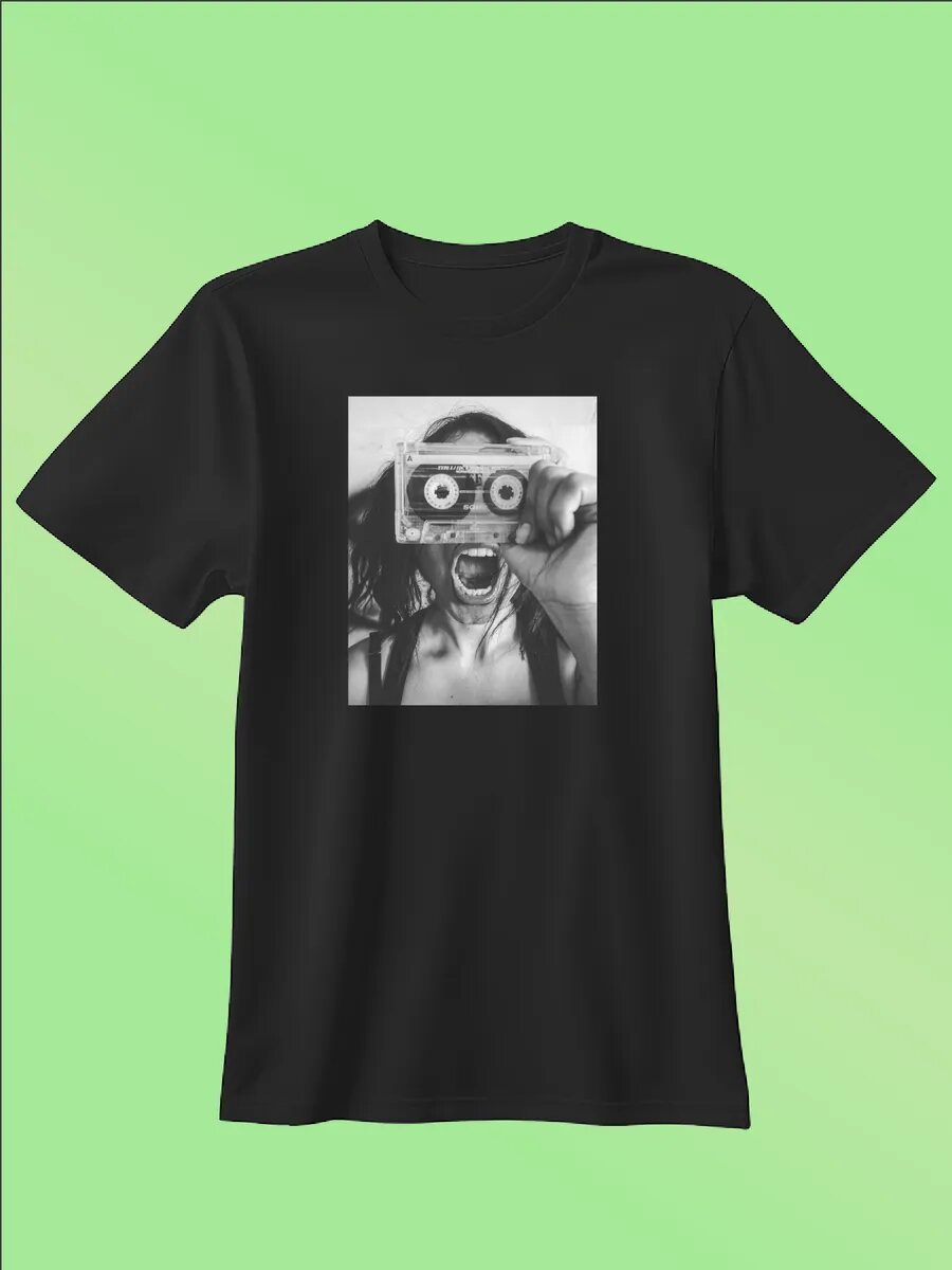 Футболка ретро кассета