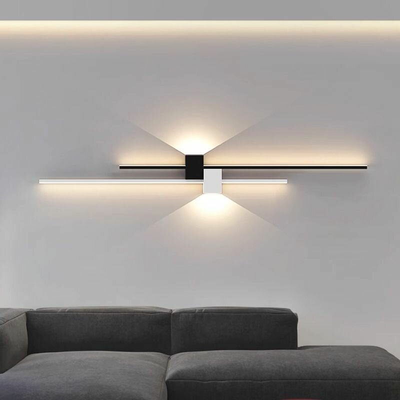 Минималистичный длинный настенный светильник