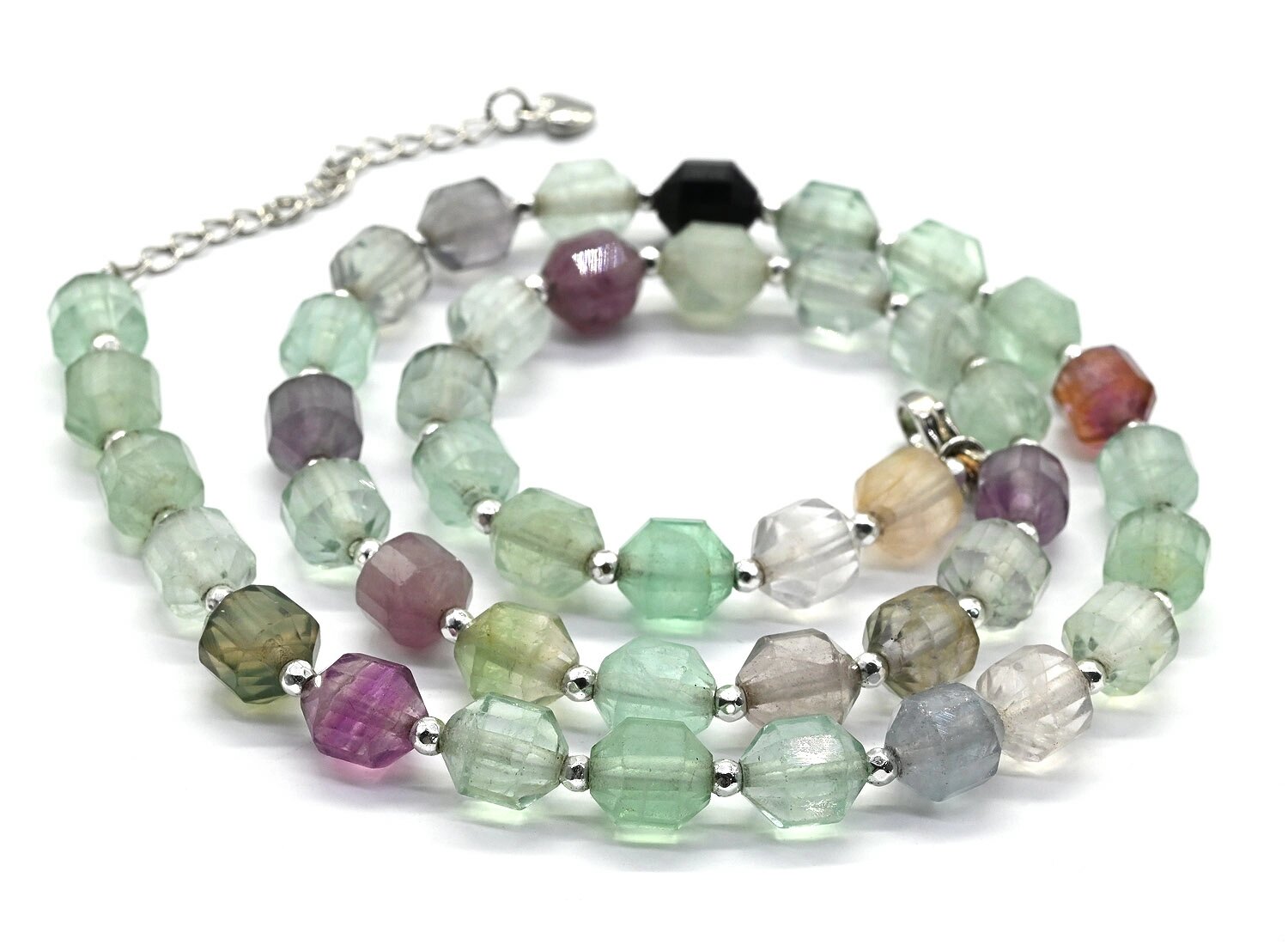 Колье, флюорит