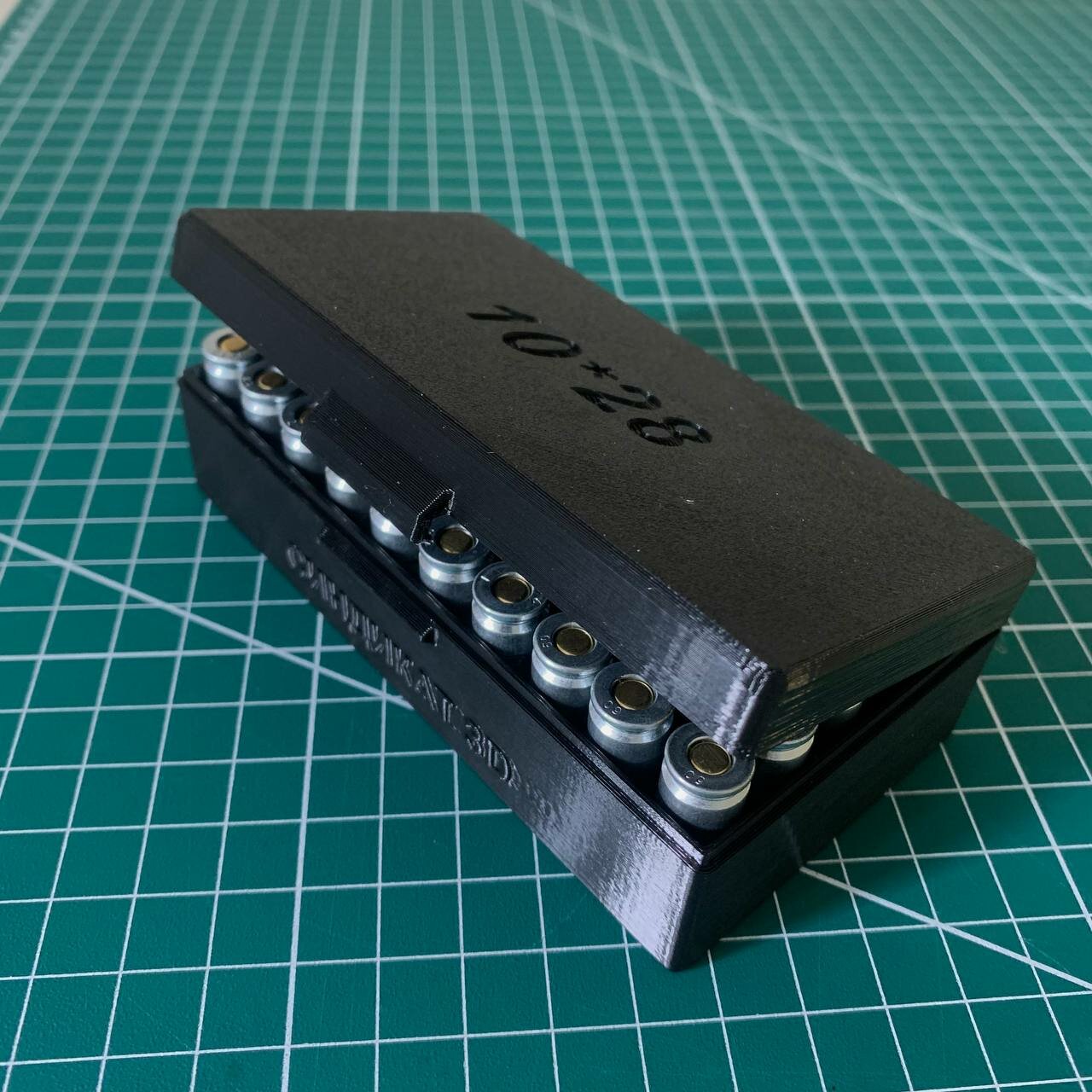 Коробка 50 патронов/10x28, 10x28T и 1028T калибра/Ammo Box