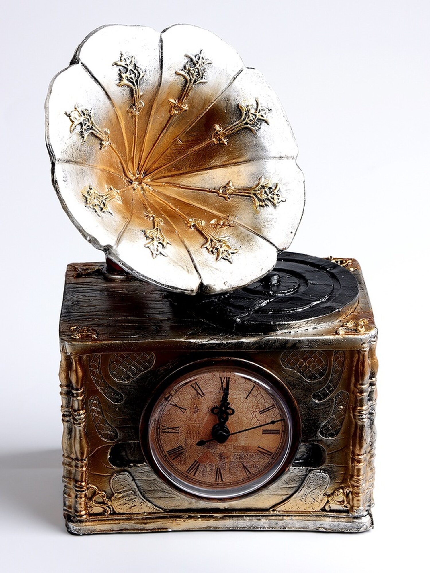 Часы настольные интерьерные «Граммофон», на батарейках, 15.5×9.5×24.5 см, d=7 см