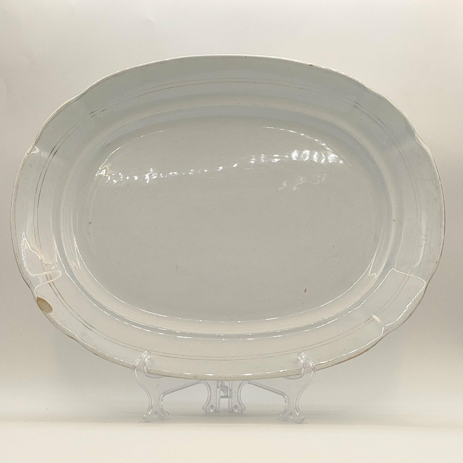 Блюдо сервировочное овальной формы, фаянс, золочение