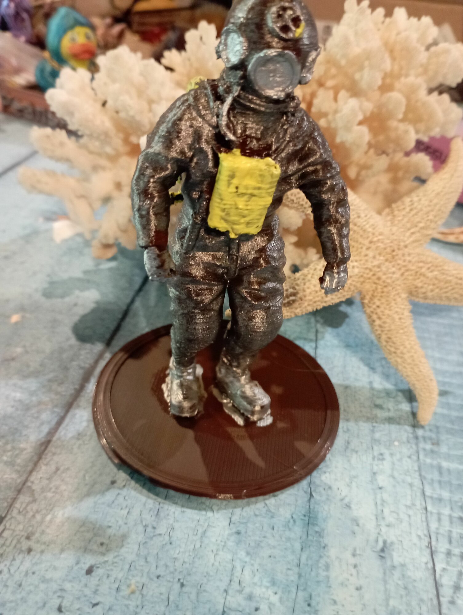 Декорация для аквариума водолаз большой