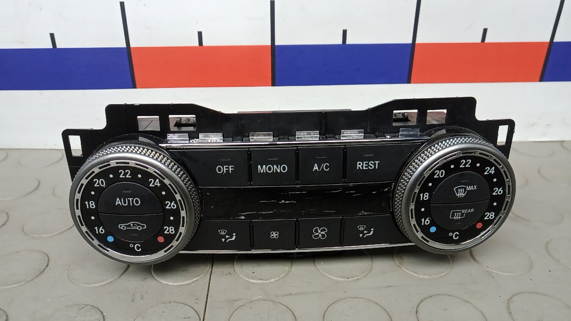 Блок управления печки и климат-контроля MERCEDES BENZ C-CLASS W204
