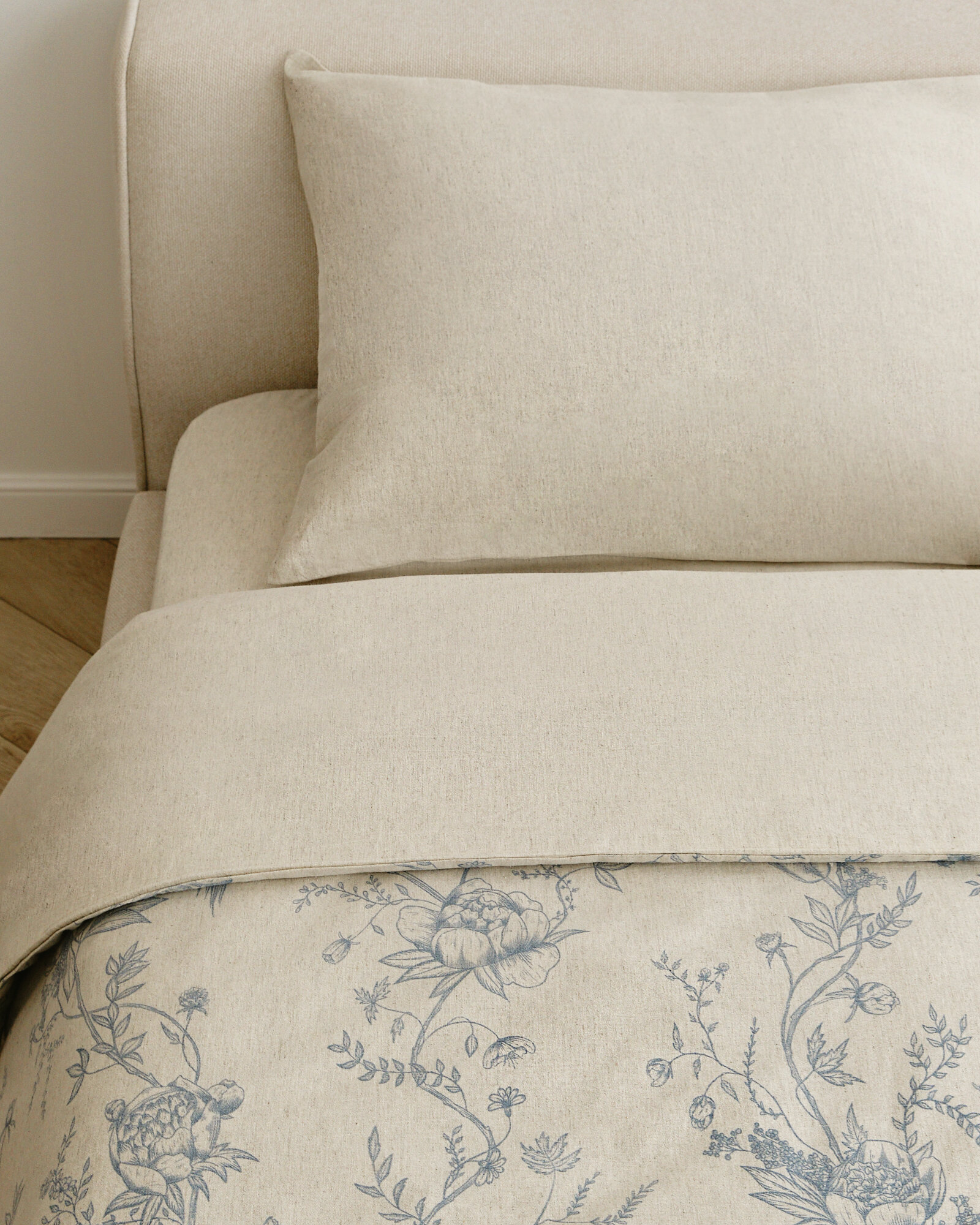 Простыня классическая 230х250 см натуральный лен, без резинки, Divnaya Iva