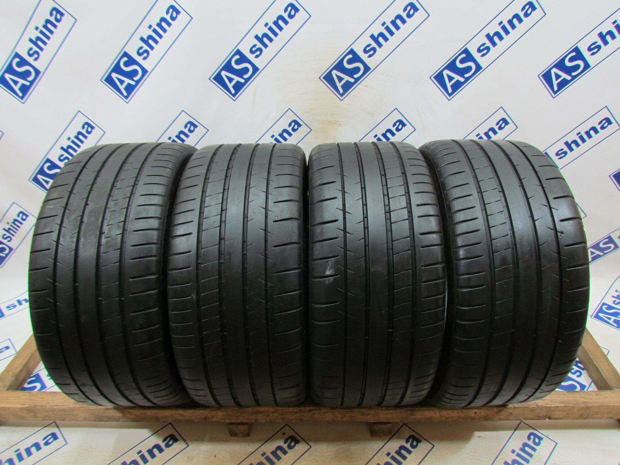 Комплект (4 шт) Michelin Pilot Super Sport 245 35 R18 летние БУ шины 10-20% износ , артикул 00973