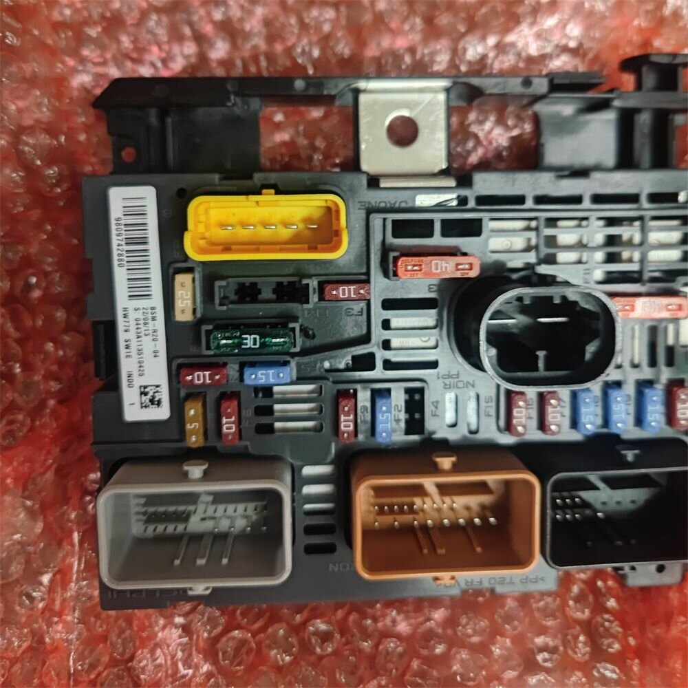 Блок Предохранителей Под Капотом Модуля Bsm-L11 Подходит Для Peugeot 307 9661708280