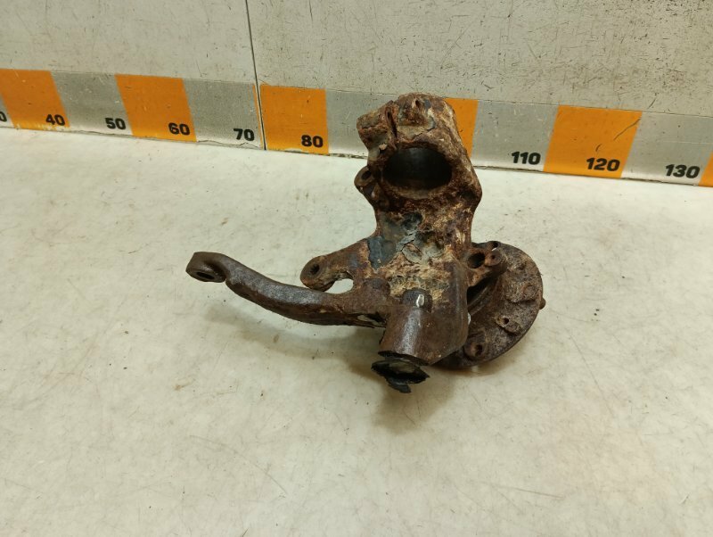 Б/У в сборе со ступицей, ступица Кулак поворотный BMW 7-Series 1995 E38 Перед. Лев. 446608 BMW арт. 31211142085