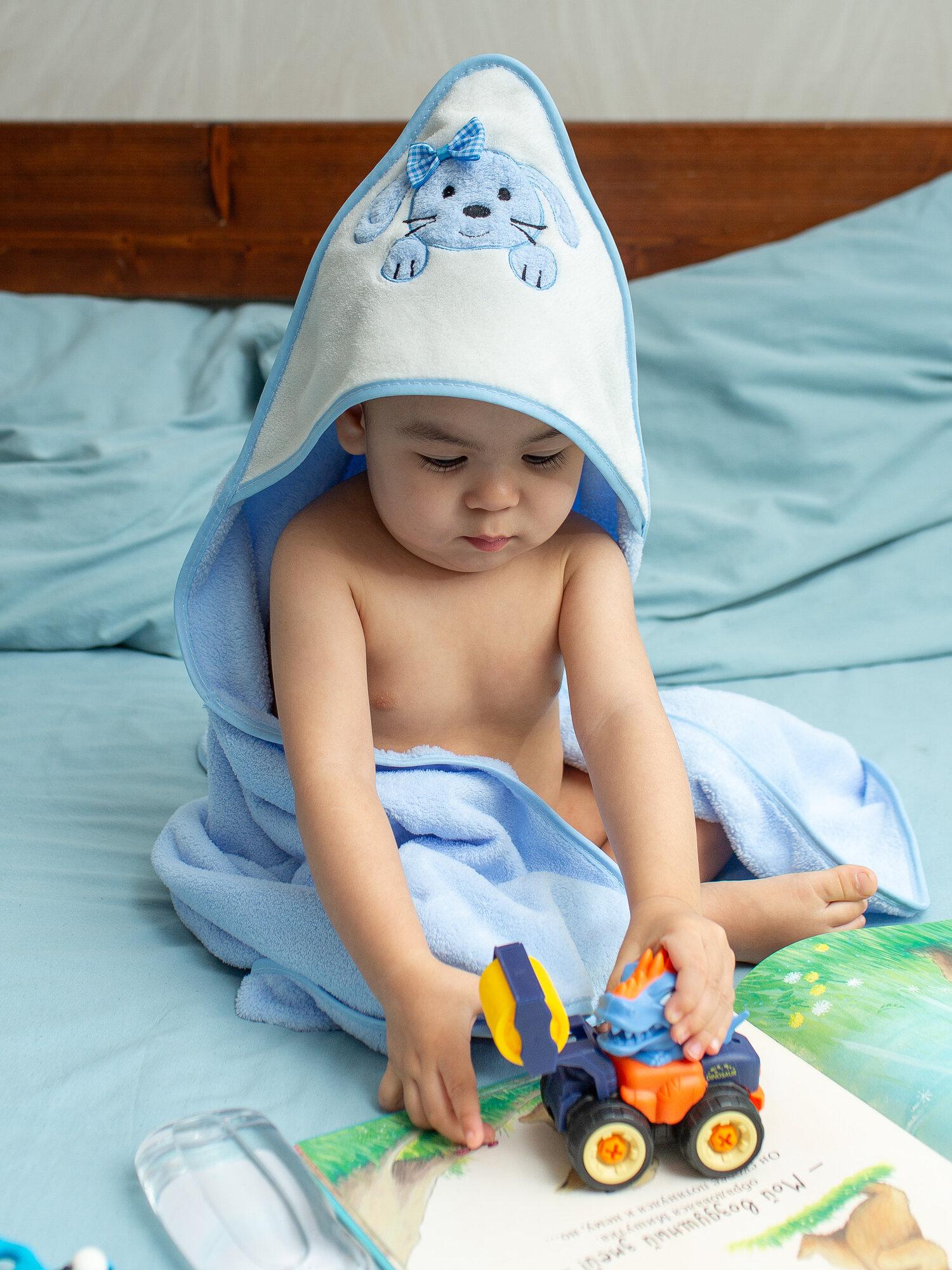 Полотенце "ЗайчонокГолубой", 100 % микрофибра, с капюшоном, 80 x 80 см