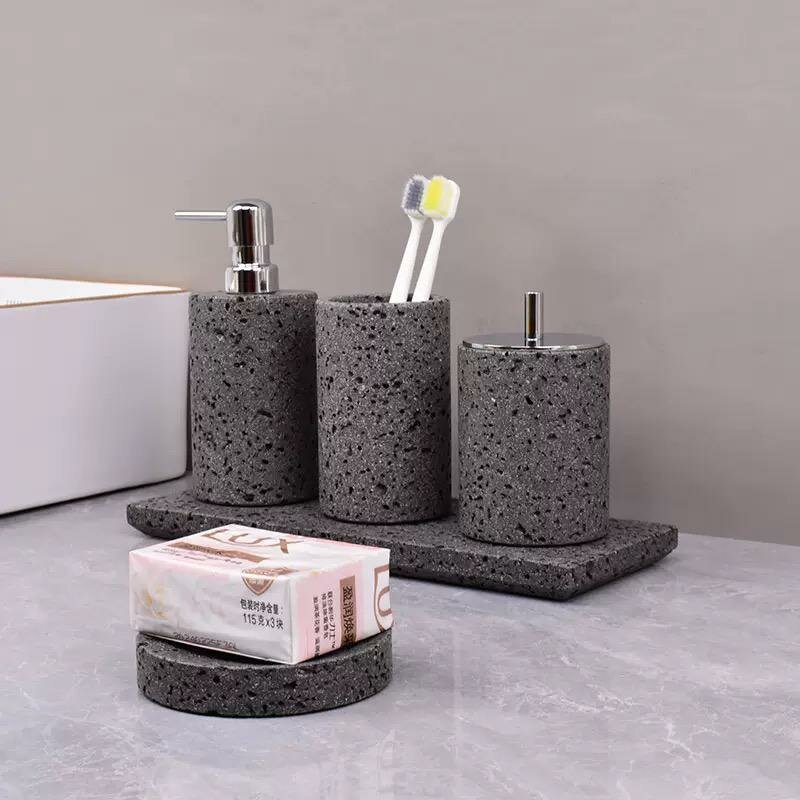 Набор аксессуаров для ванной комнаты из натурального травертина (5 предметов)