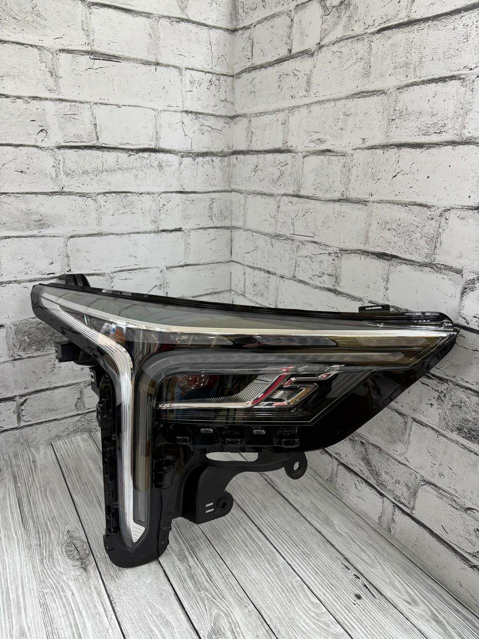 Фара правая FAW Bestune B70