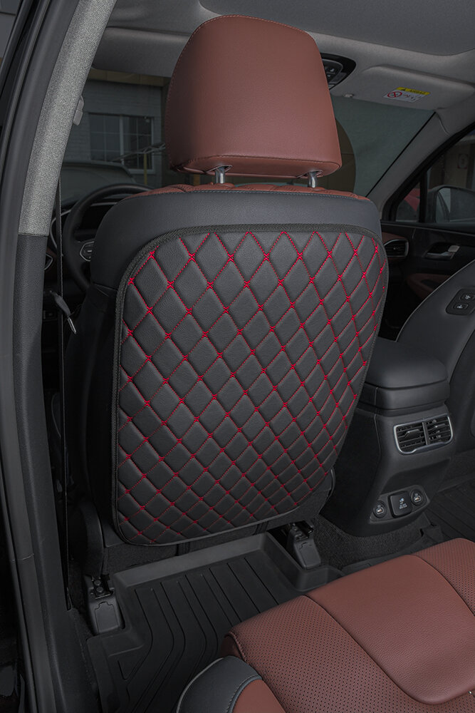 Накидка универсальная экокожа защита сидений от детских ножек (черный) красный ромб