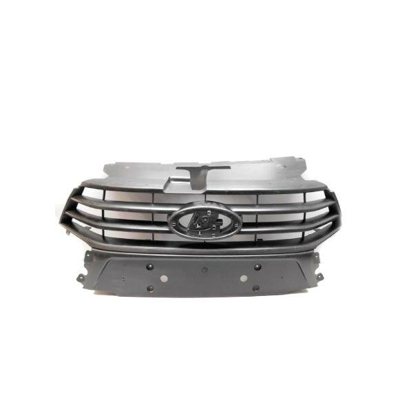 Решетка радиатора средняя LADA Granta FL