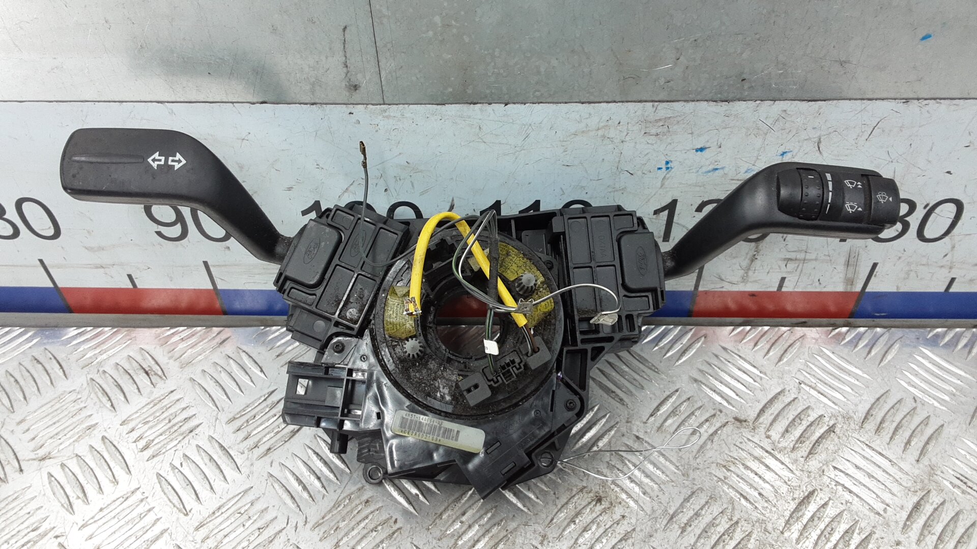 Переключатель поворотов и дворников (стрекоза) FORD TRANSIT 7