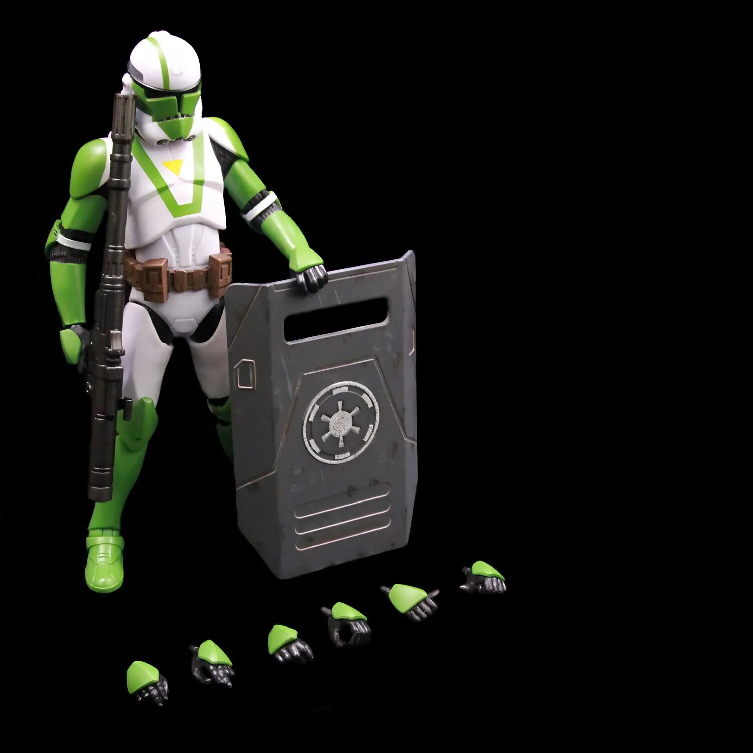 Hasbro Star Wars Commander Doom's Unit Clone Command ARC Trooper 6 дюймов Зеленый, CDU Shield Trooper