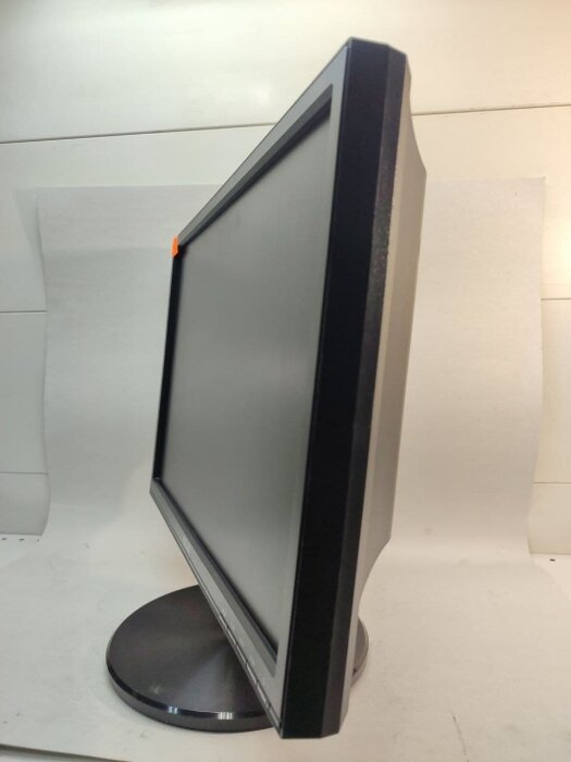 Монитор ЖК 19'' 16:10 Asus VW199TR черный VGA DVI-D колонки