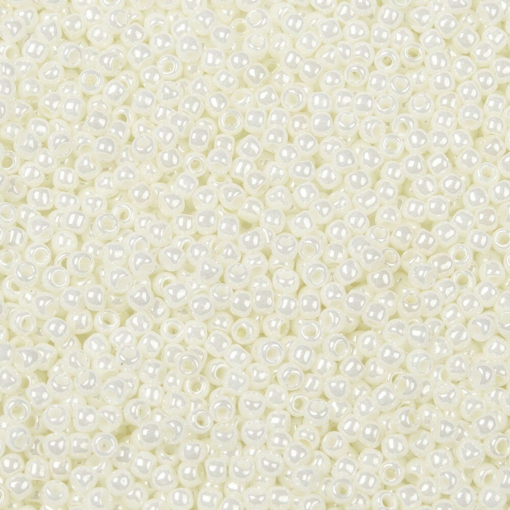Бисер TOHO круглый, размер 11/0, цвет #122 (Непрозрачный глянцевый, белый навахо), 10 грамм