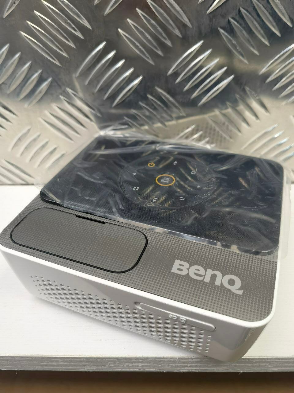 Проектор BenQ GP3 1280x800, 10000:1, 300 лм, DLP, 1.05 кг