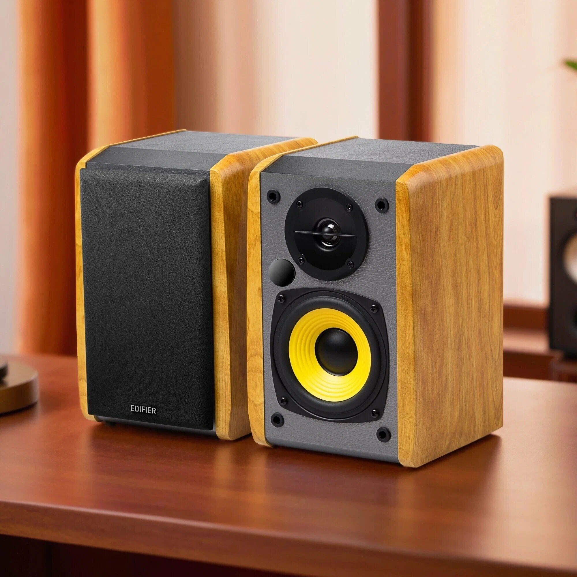 Акустическая система 2.0 EDIFIER R1010BT, беспроводная, 2 полосы, 24 Вт, коричневая