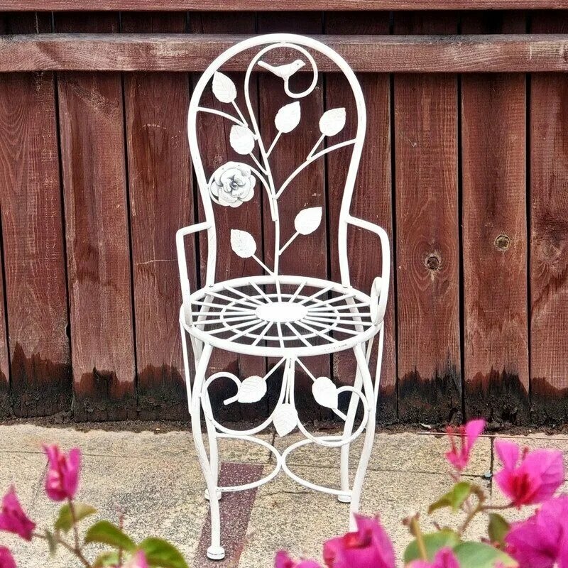 Садовый стул